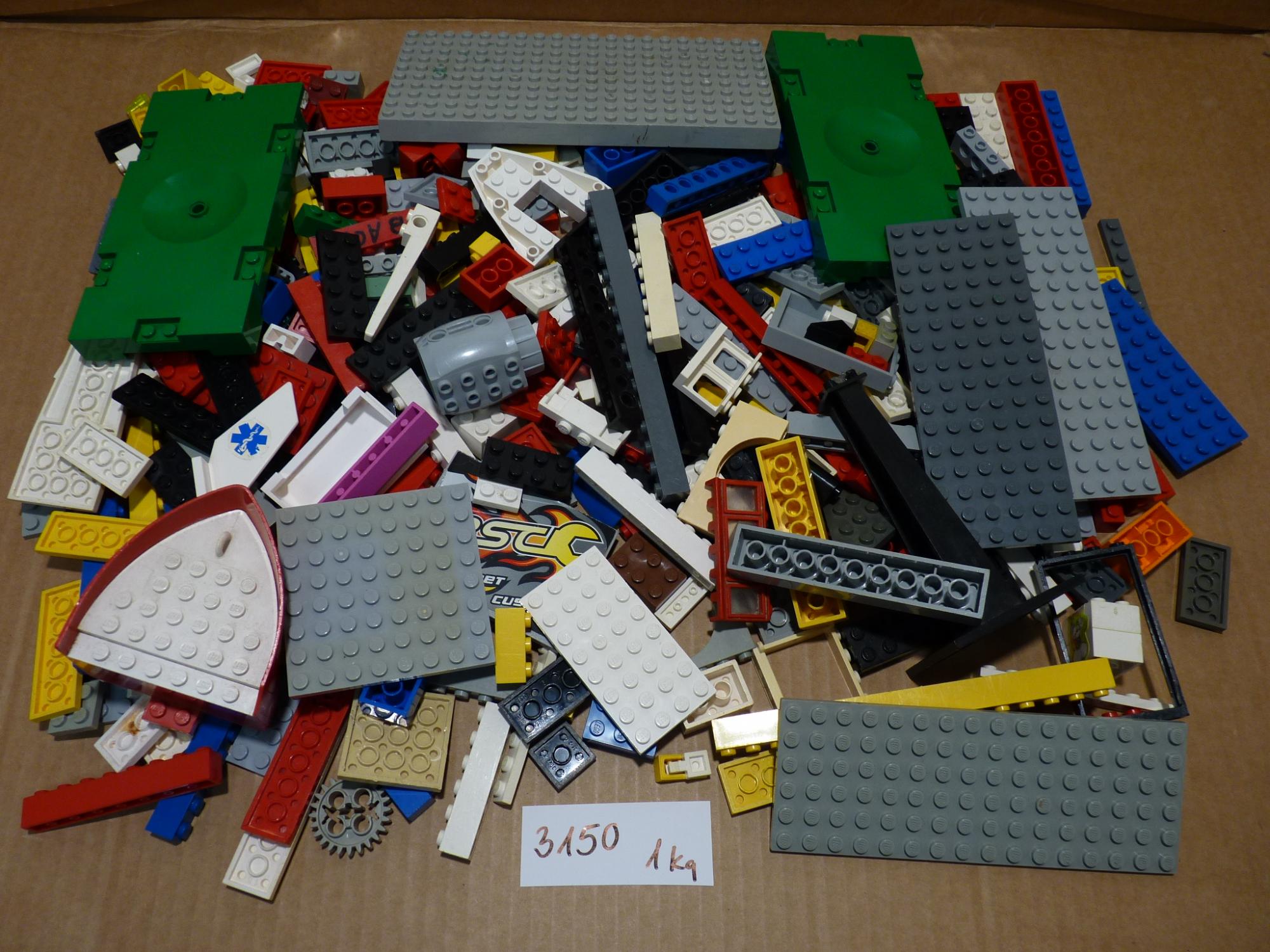 1 kg ömlesztett, vegyes használt LEGO® alkatrész (3150) - Kockafalu