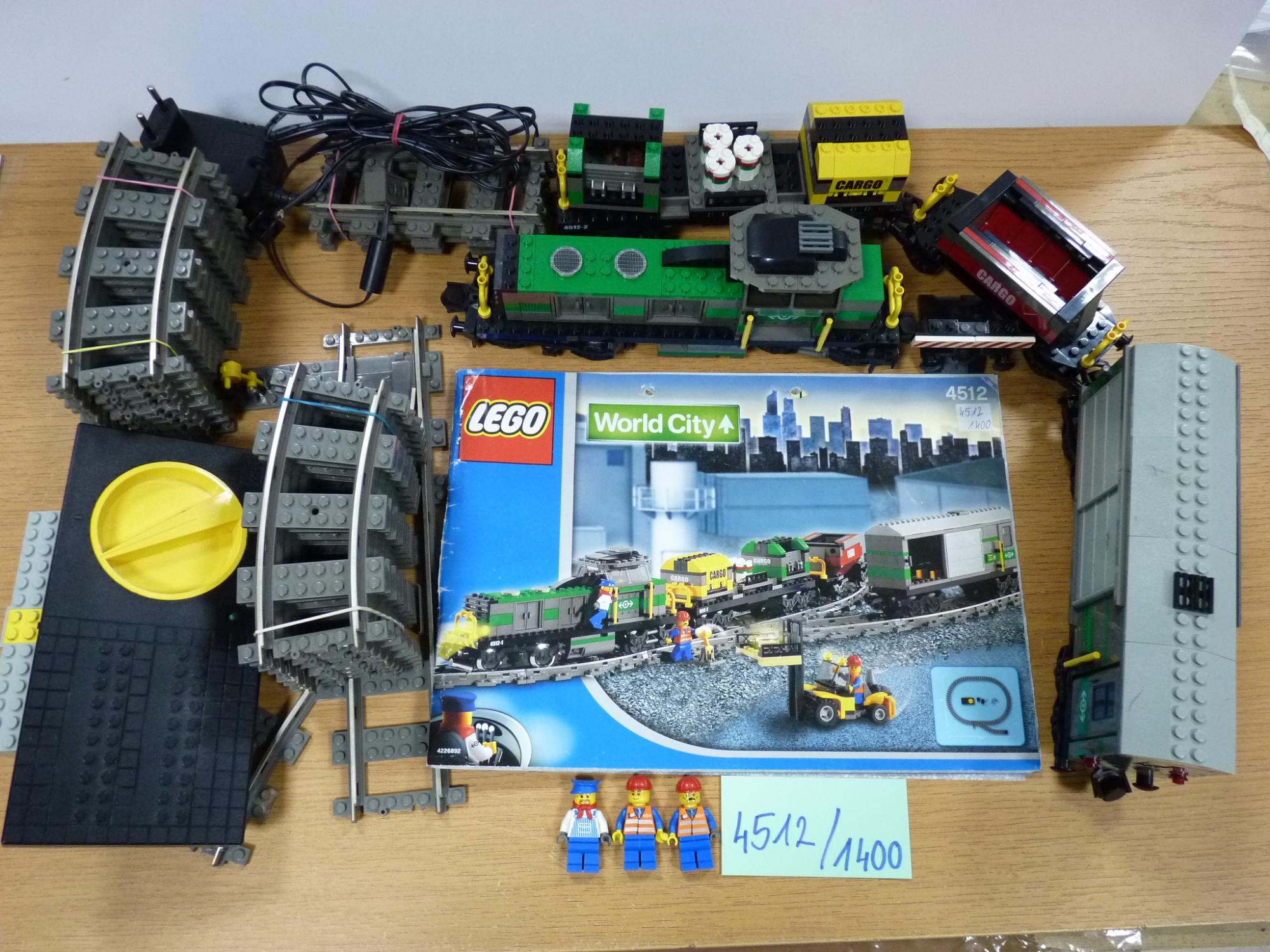 LEGO Teherszállító vonat - Kockafalu