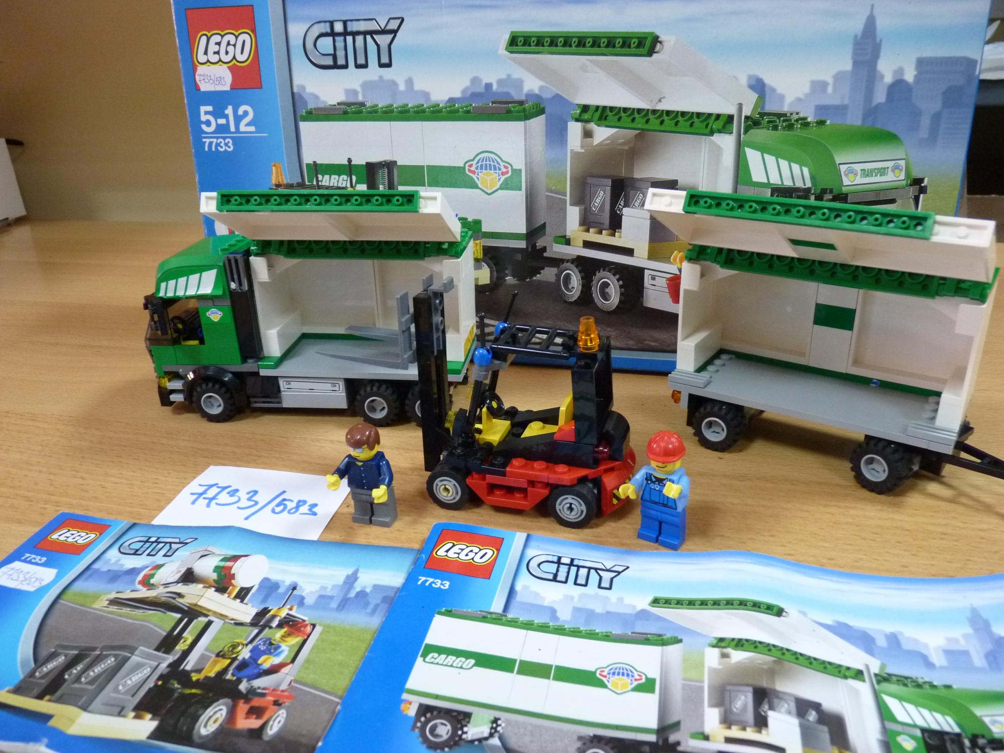 LEGO Teherautó és targonca - Kockafalu